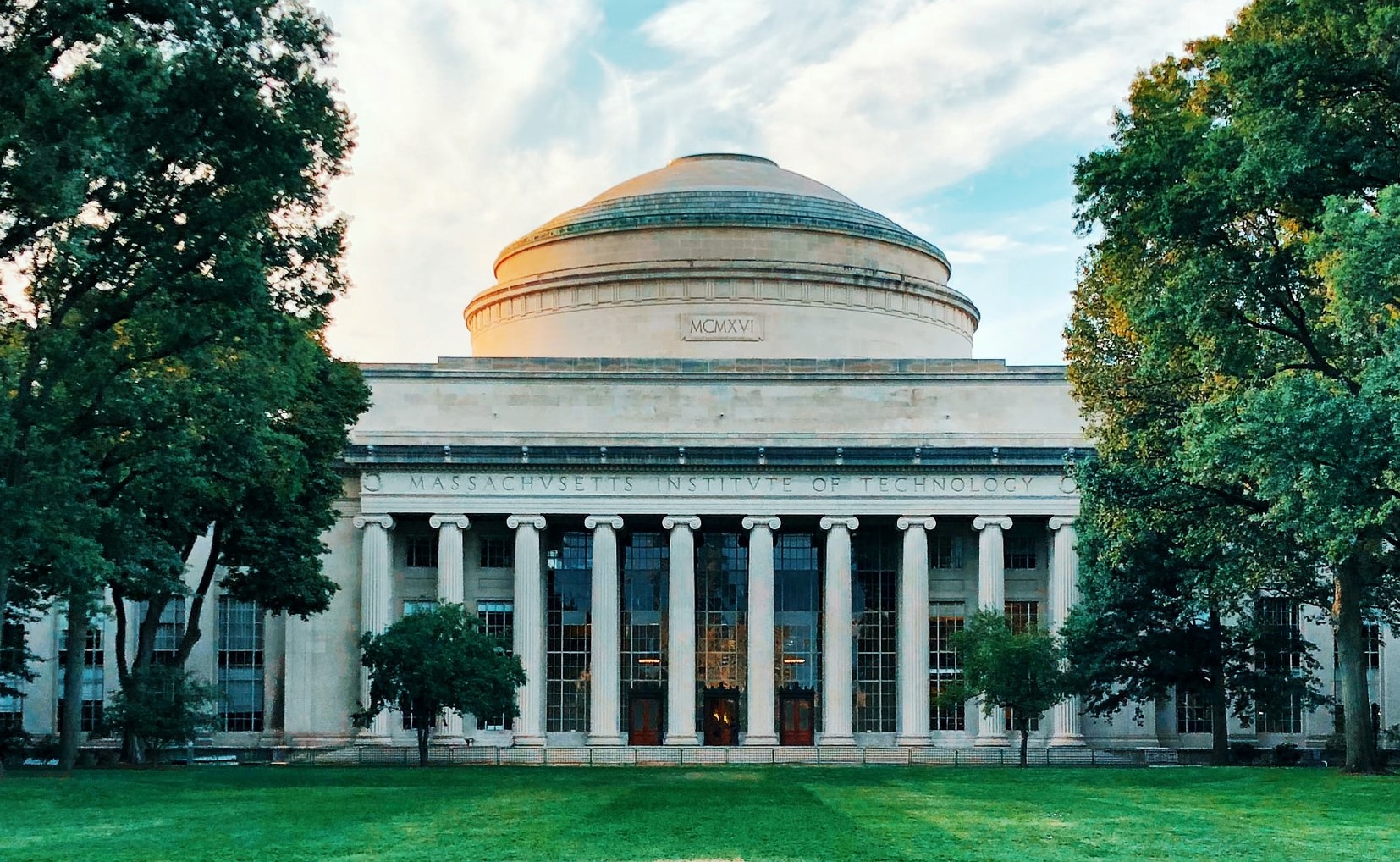 Is MIT an outlier in bringing back test scores or are other colleges ...